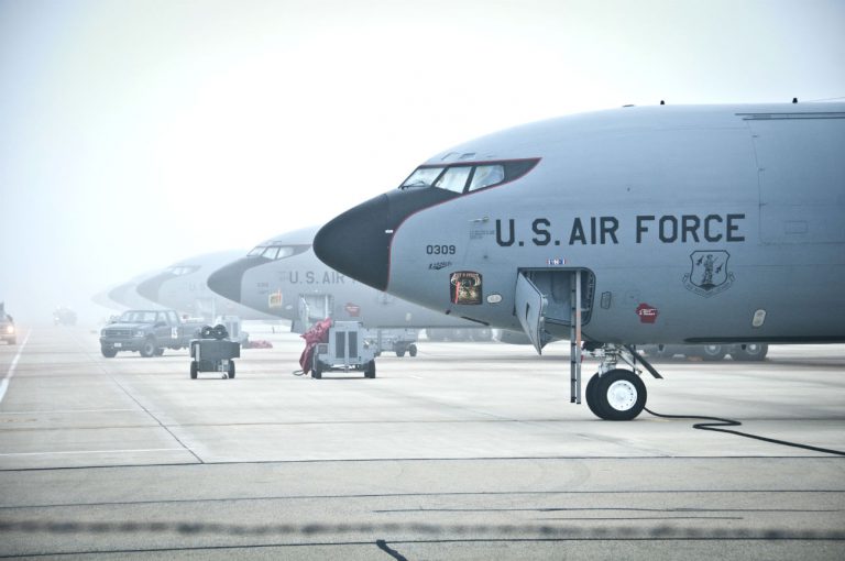 Inspiring Images Of The KC-135 Stratotanker | Military Machine