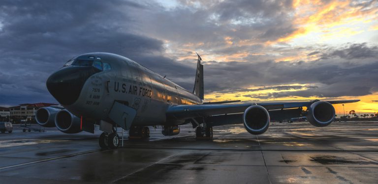Inspiring Images Of The KC-135 Stratotanker | Military Machine