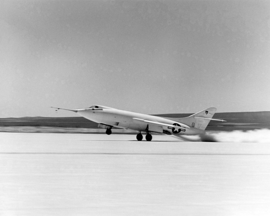 Stunning NASA Experimental Aircraft Images | Military Machine