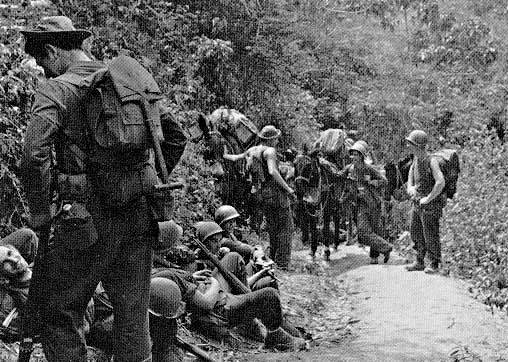 Infantry Kit, entrenching tool | Military Machine