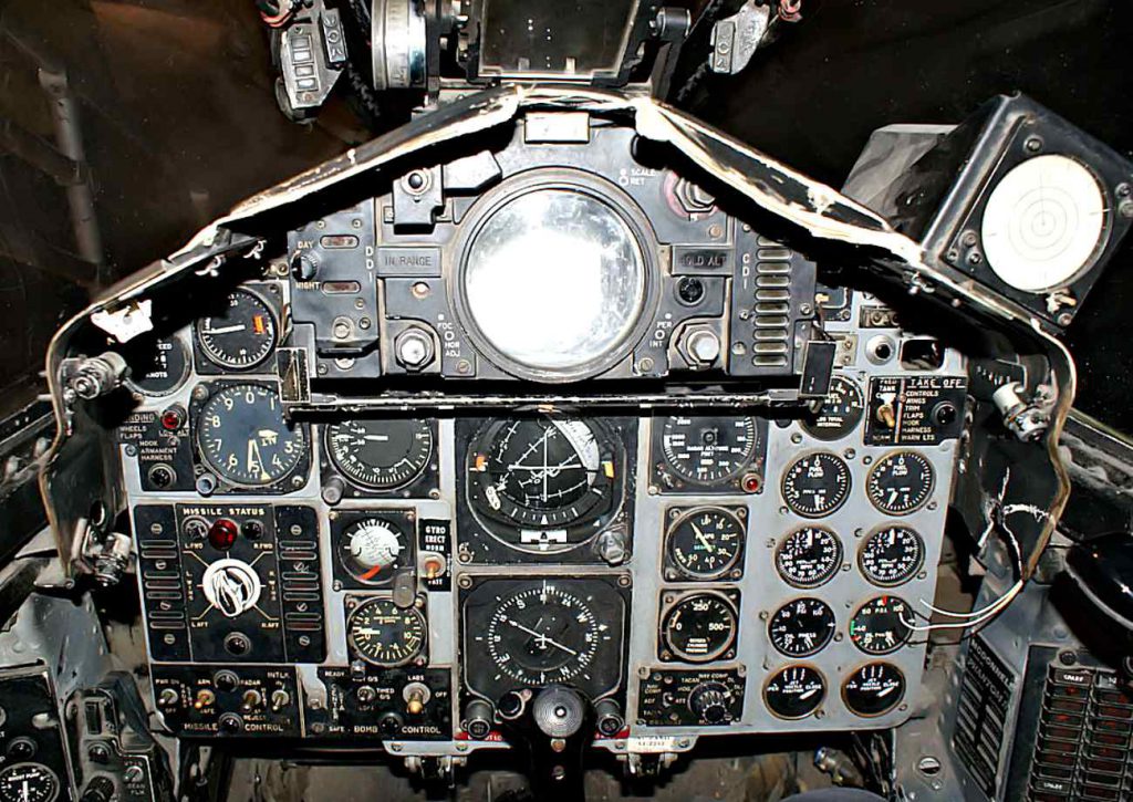 Fighter Jet Cockpit Images_F-4 Cockpit | Military Machine
