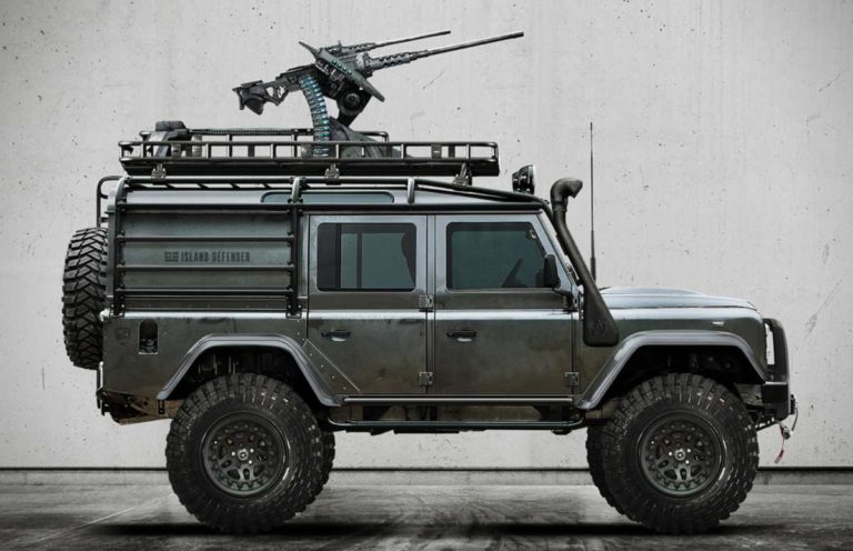 Land Rover Defender | Military Machine